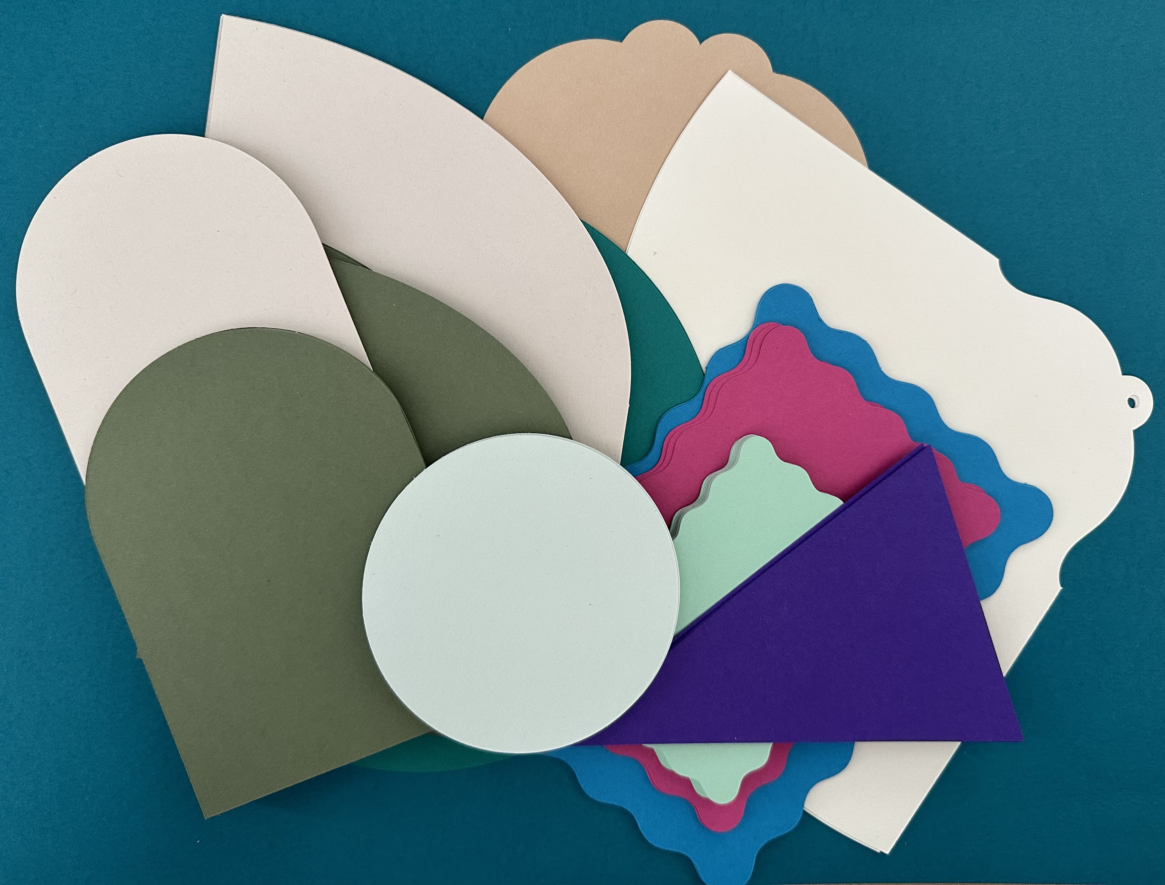 Coloursource Circles - 270gsm | PDA Card and Craft